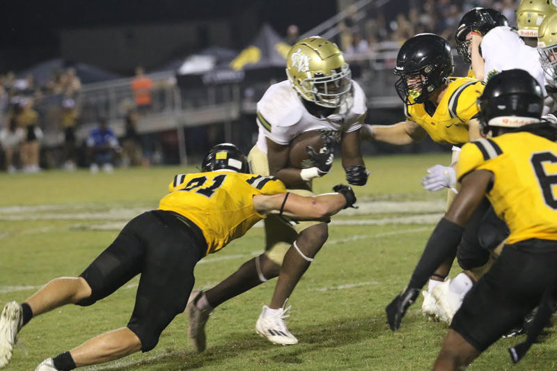 Gators Defeat Richmond Hill 28 -7 | Ware County Athletics