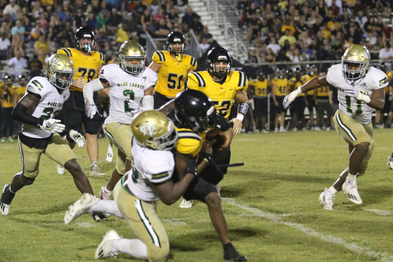 Gators Defeat Richmond Hill 28 -7 | Ware County Athletics